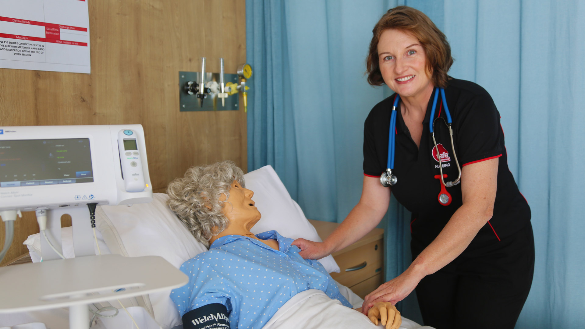 Fee Free TAFE helps Simone become a nurse | TAFE Queensland